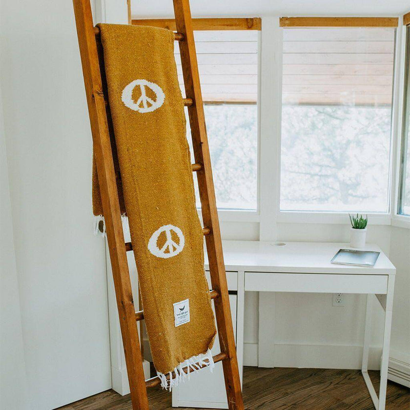 Peace Handwoven Throw Blanket - 100% Recycled – Trek Light